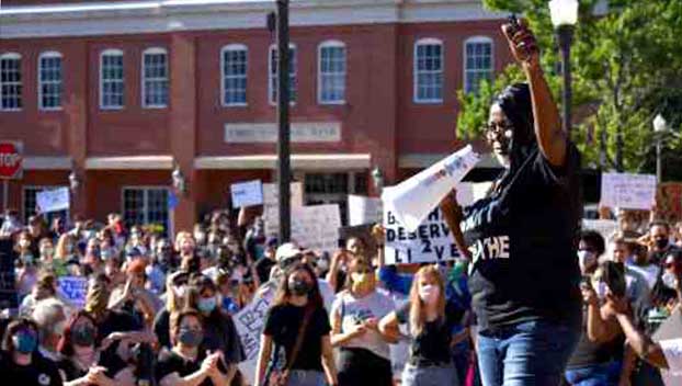 Mississippi residents peacefully protest national police violence ...