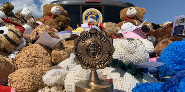 Mississippi high schoolers collect stuffed animals for state troopers ...